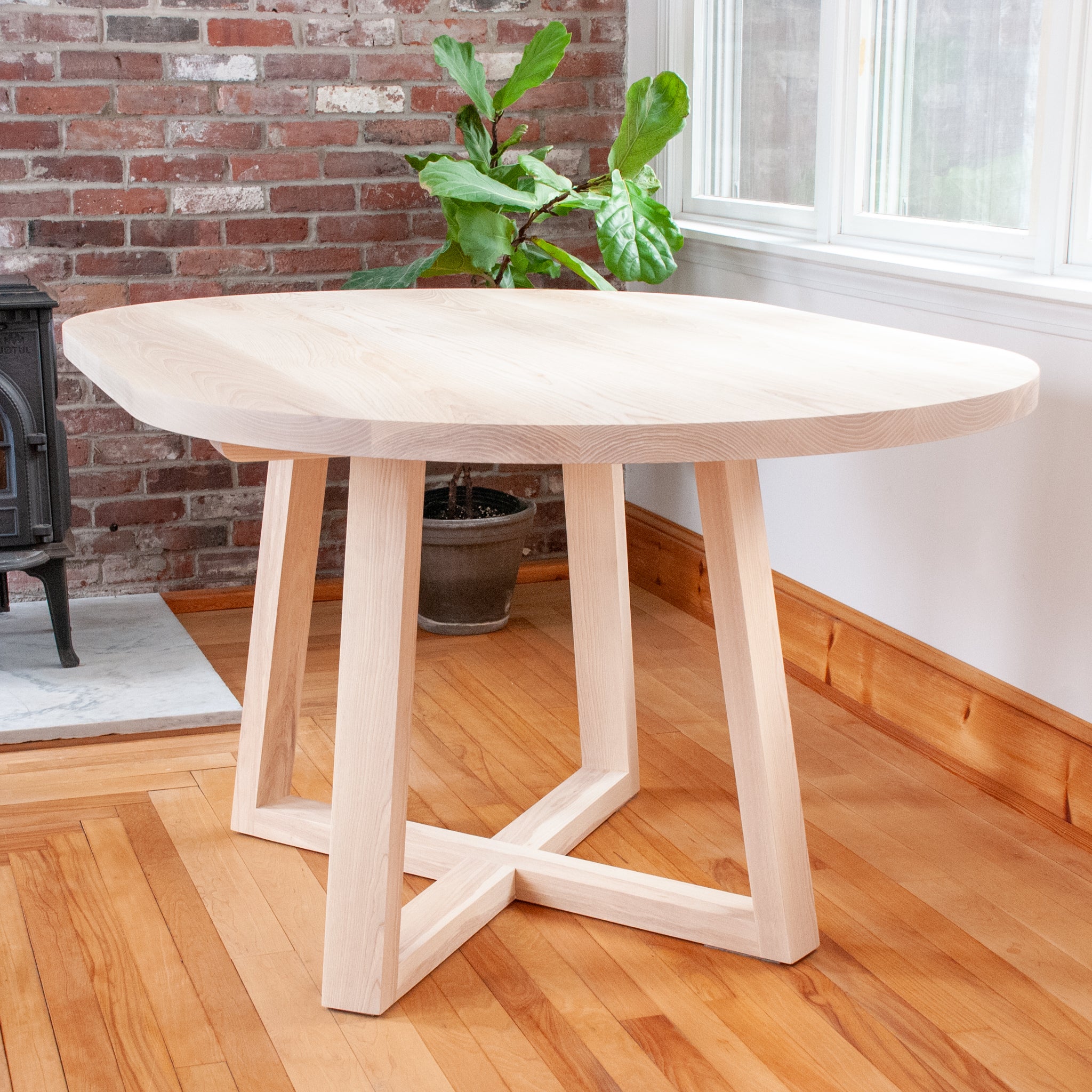 Cross Pedestal Dining Table – STUDIO89